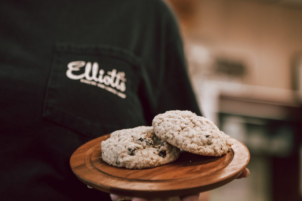 Custom Cookies and Cakes | Elliott's Bakery | Downriver MI